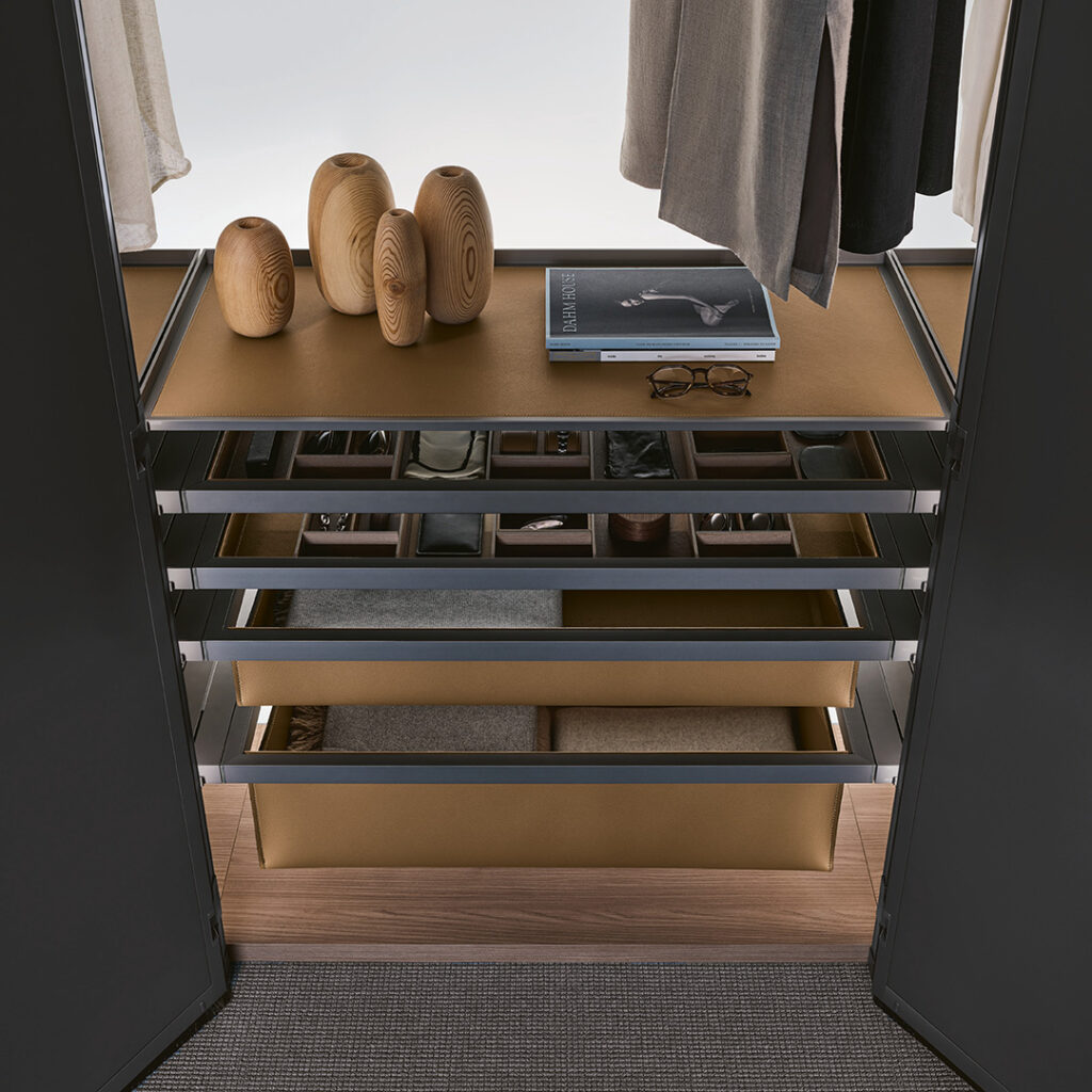 Cover modern wardrobes bedroom | Rimadesio