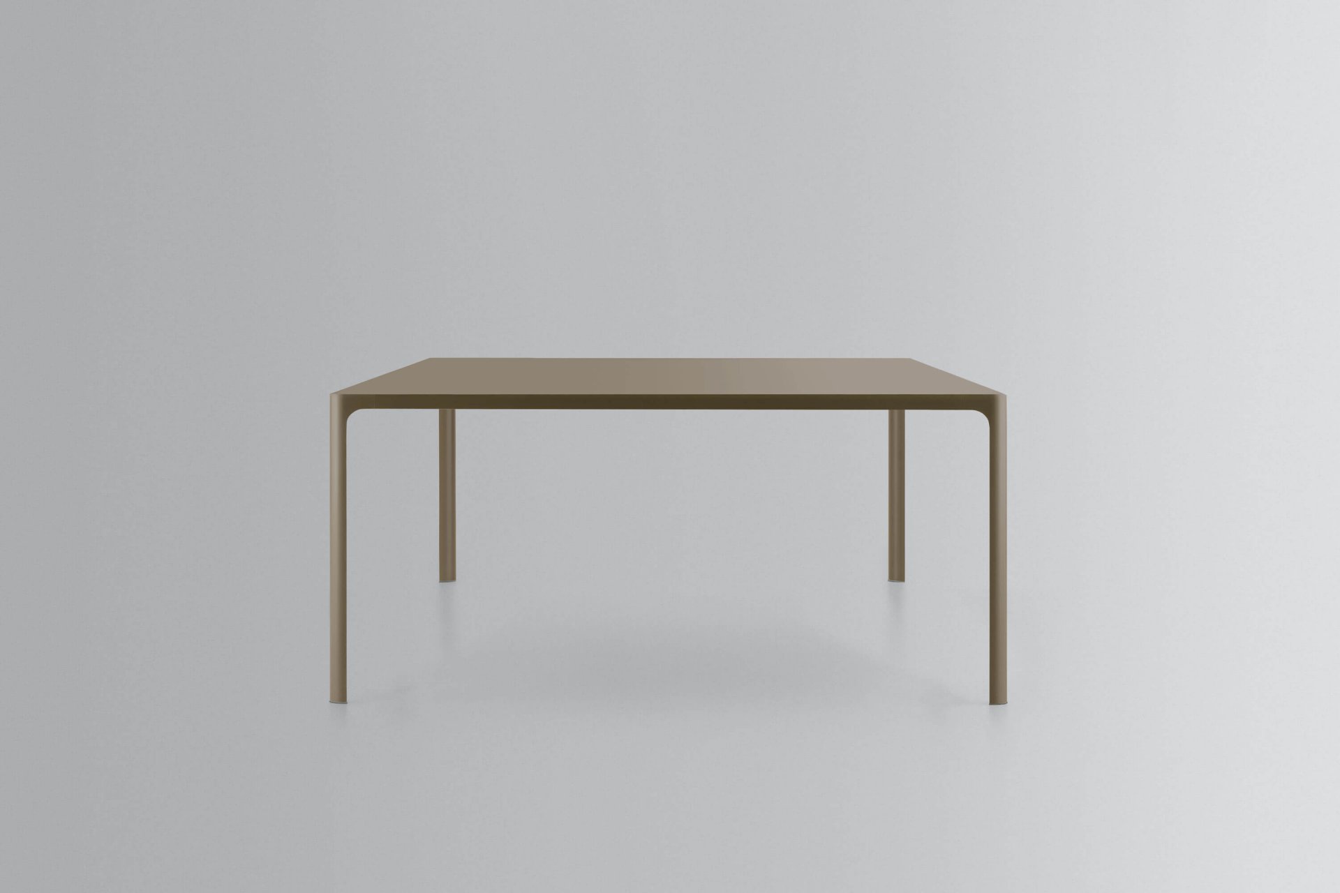 Modern and custom tables and coffee tables | Rimadesio