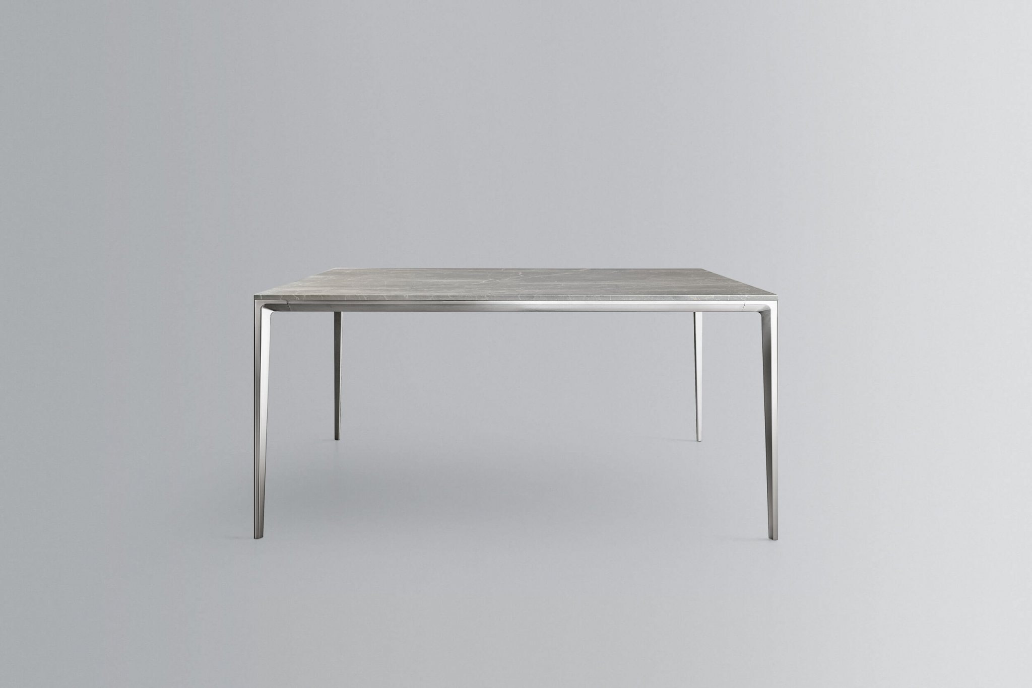 Modern and custom tables and coffee tables | Rimadesio