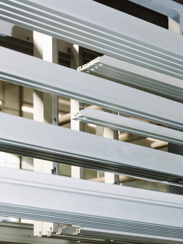 Aluminium: a precious material - rimadesio